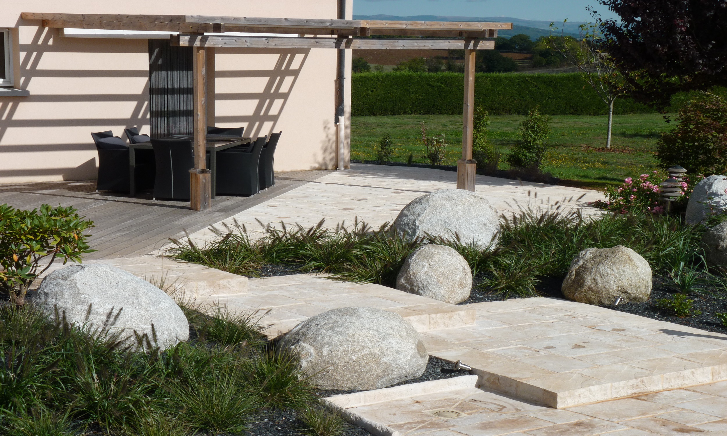 NATURSTEIN FINDLINGE GRANIT - SOL AG